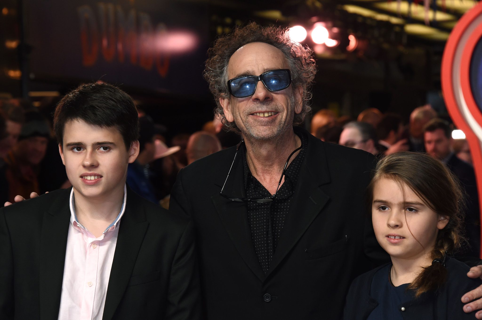 Billy Raymond, el discreto hijo de Tim Burton y Helena Bonham Carter ...
