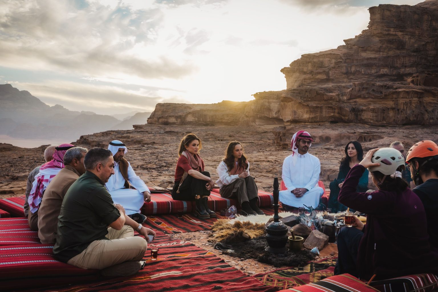 La escapada madre-hija de Rania de Jordania con la princesa Salma ...